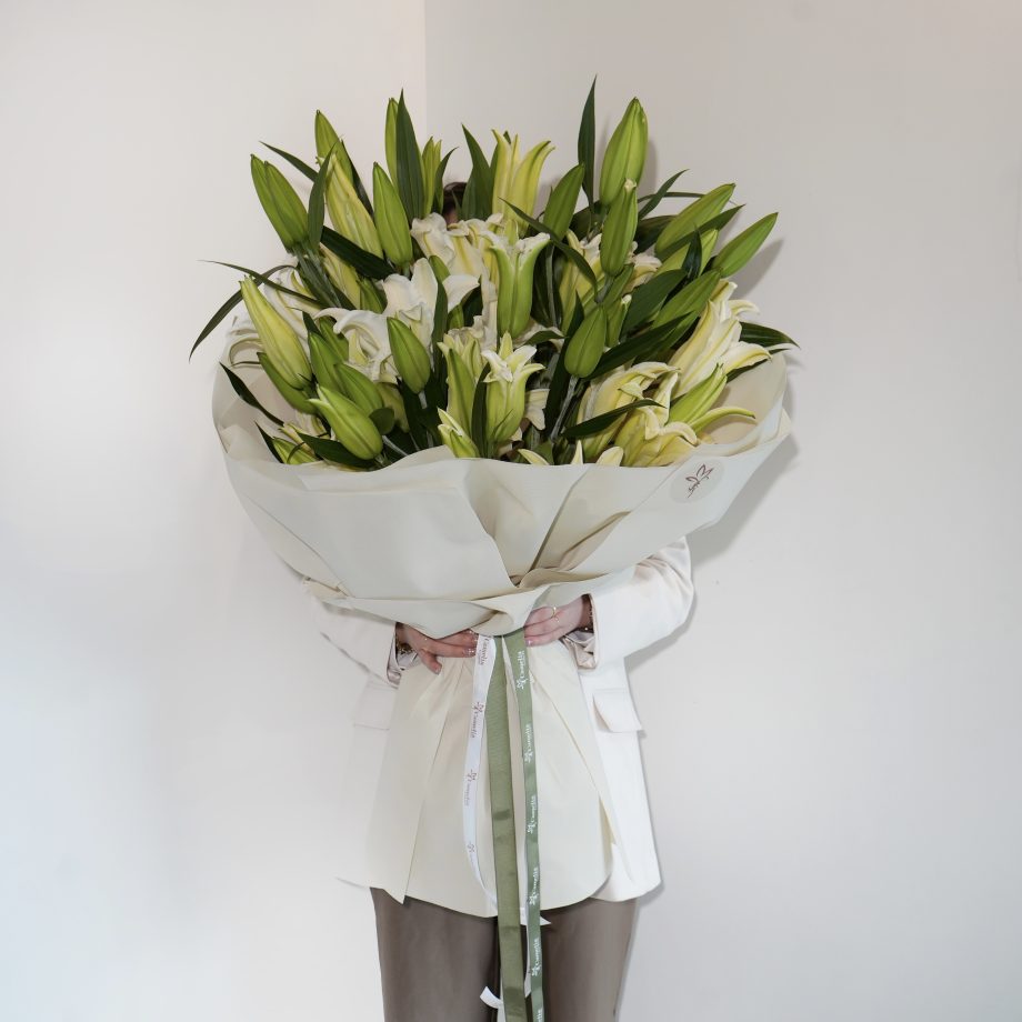 LILIES BOUQUET - Camelia Flowers